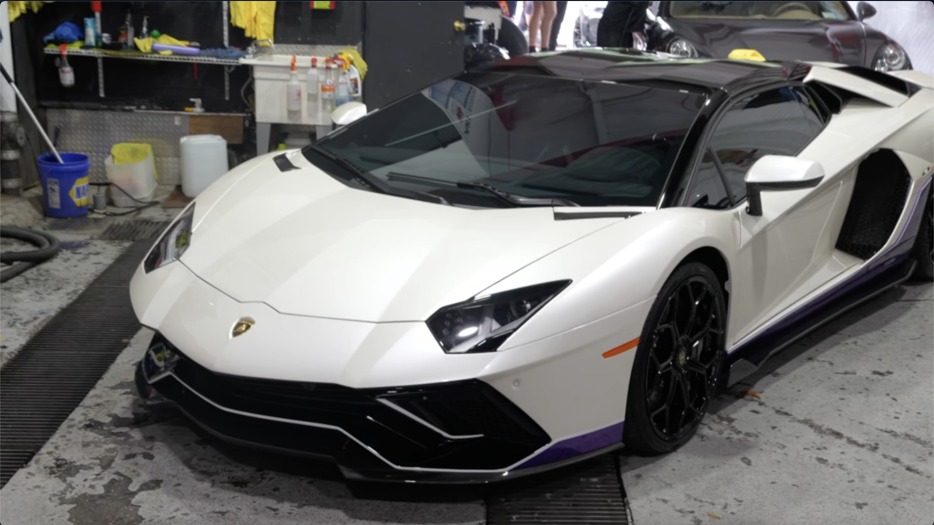 Aki Auto Care – Car Detailing, Body Shop & Repair